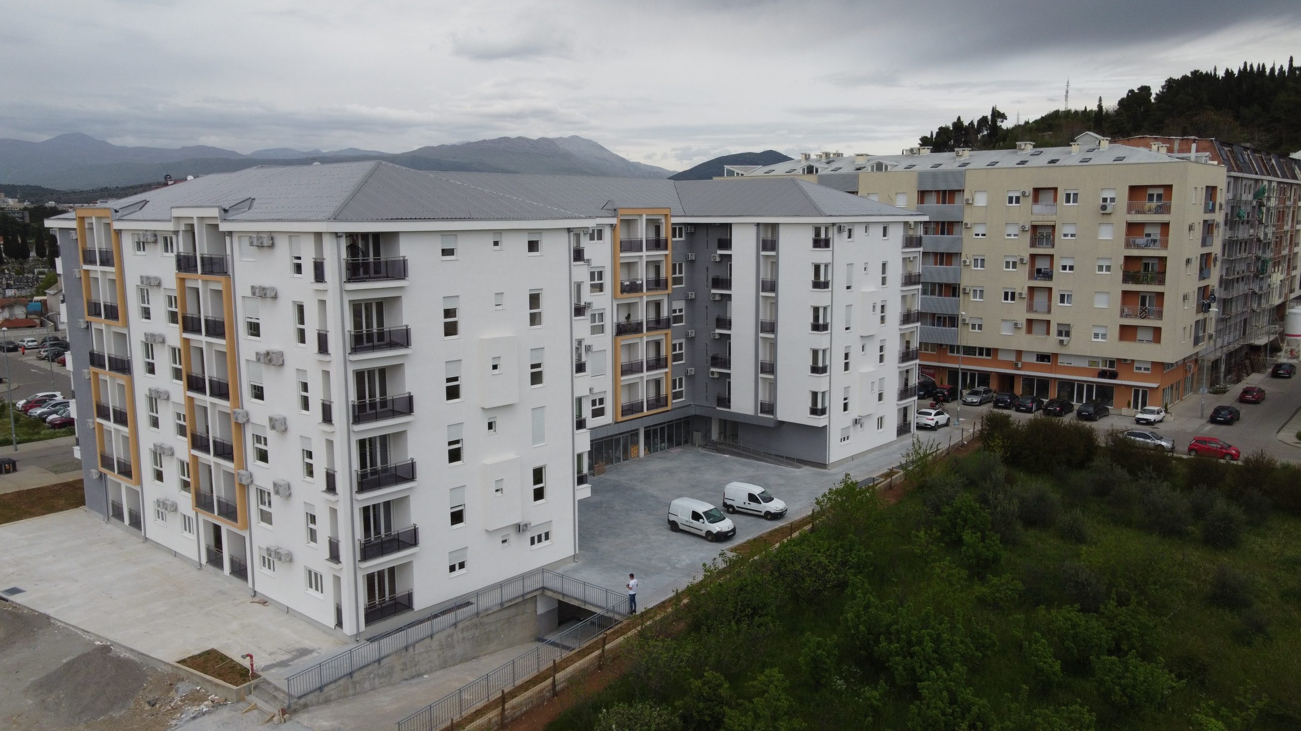 Zabjelo - Ljubović Zgrada br. 4 | TRUDBENIK